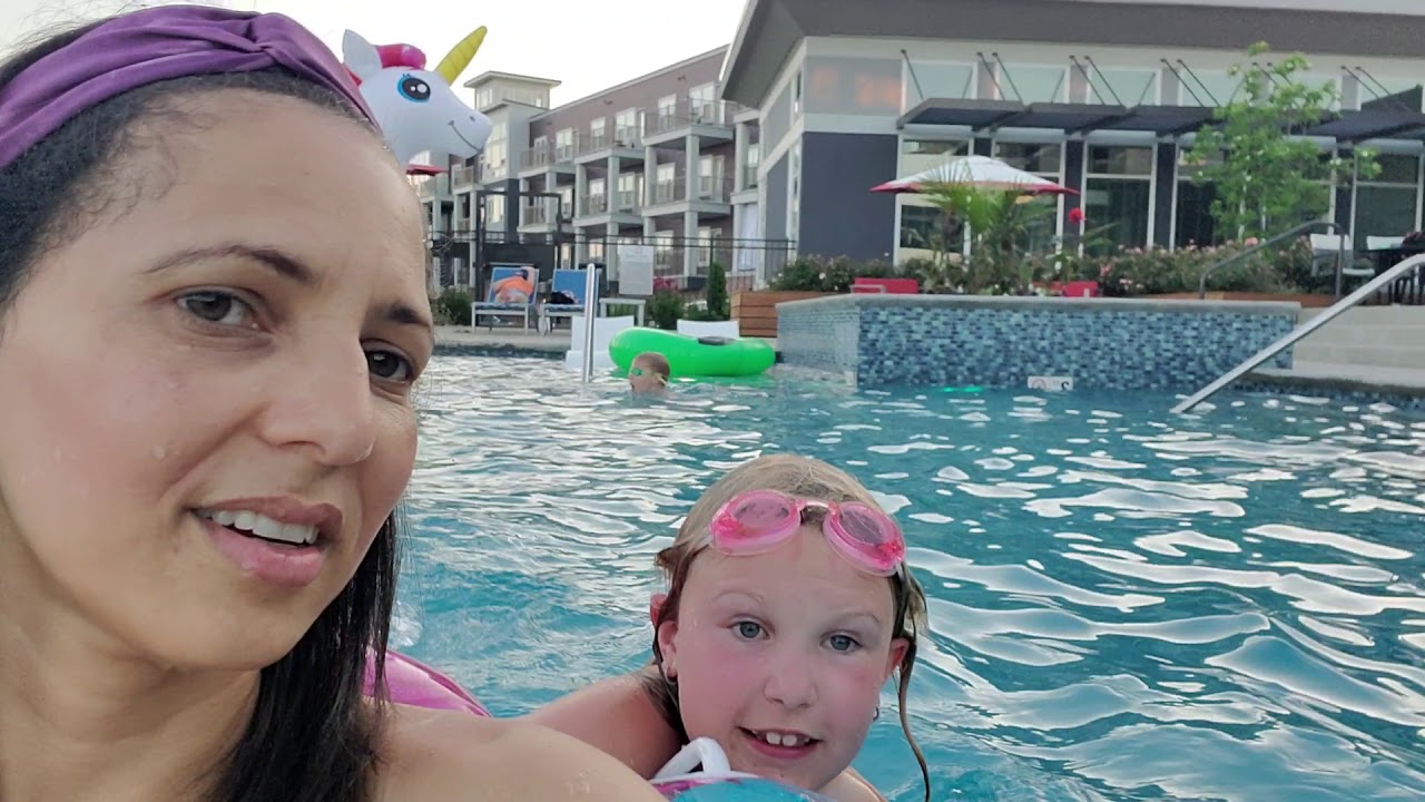 Gia, Abbie and Charlie with Diana pool Sunday🌞 - YouTube