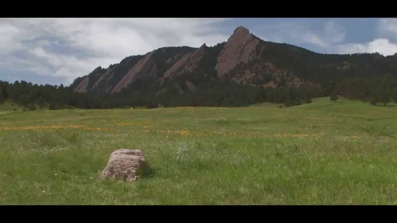 Flatirons rock formations in spring near Boulder Colorado - YouTube