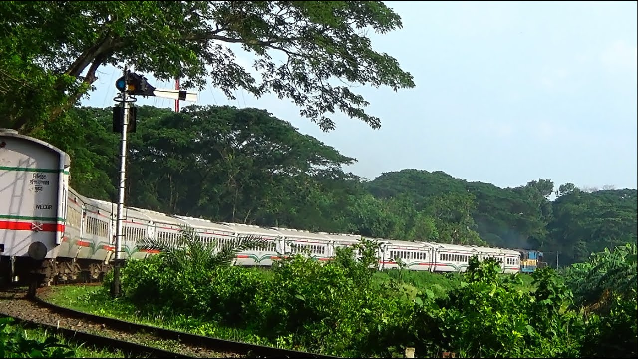 Rupsha Express Train of Bangladesh Railway Passing Barobazar with full ...