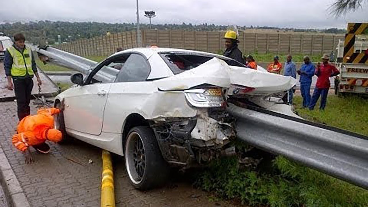 115 Shocking Moments Before Devastating Car Crashes Caught on Camera ...