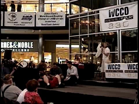 Guinness world record 2,201 sit ups in one hour - YouTube