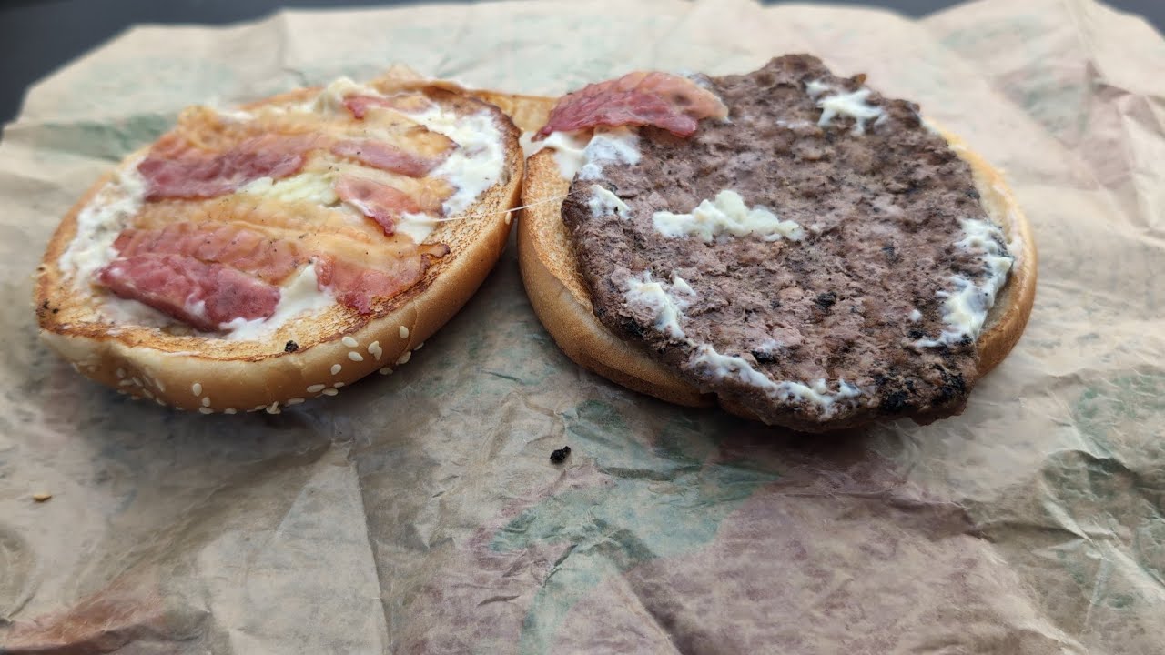 BURGER KING GARLIC PARMESAN WHOPPER - YouTube