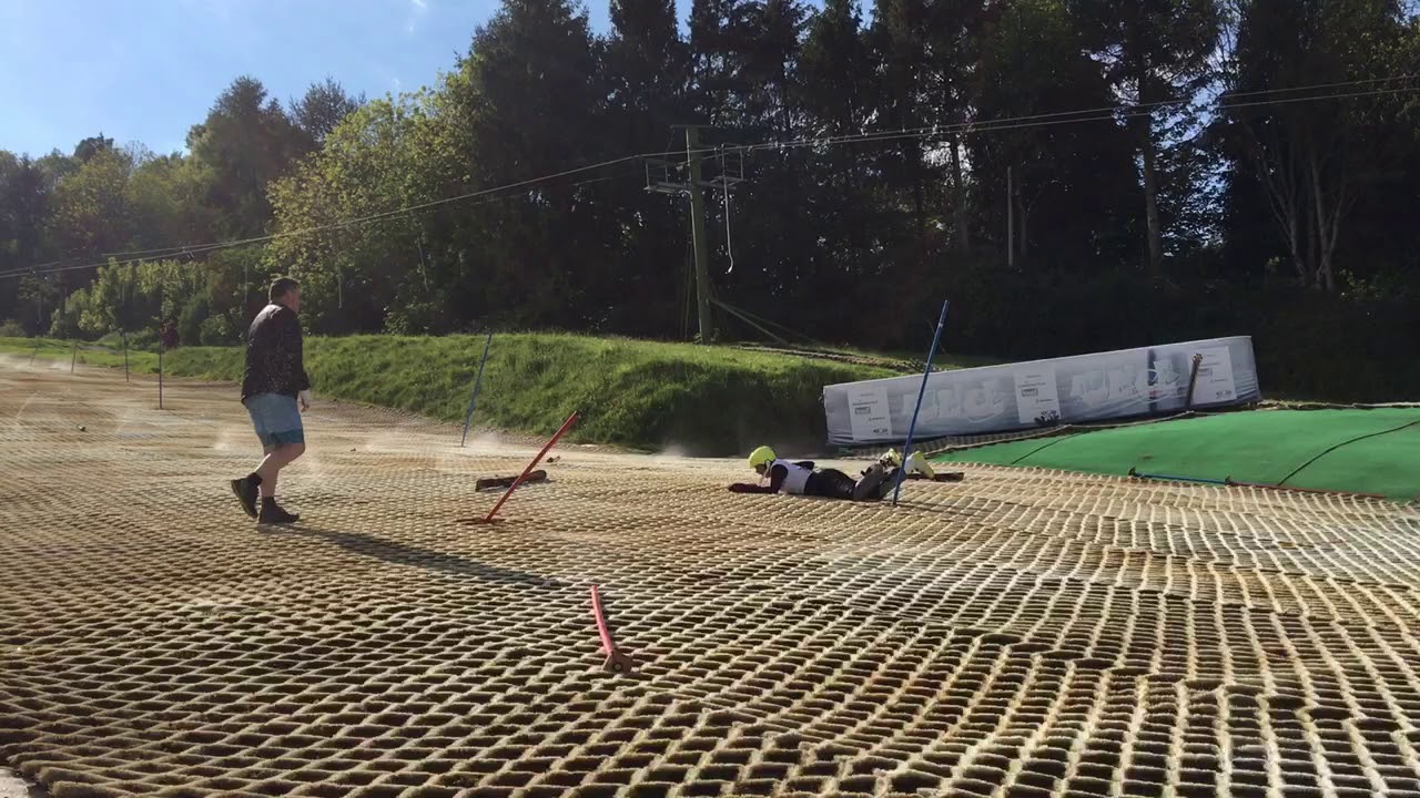 Emily’s SRL Dual Slalom crash... - YouTube