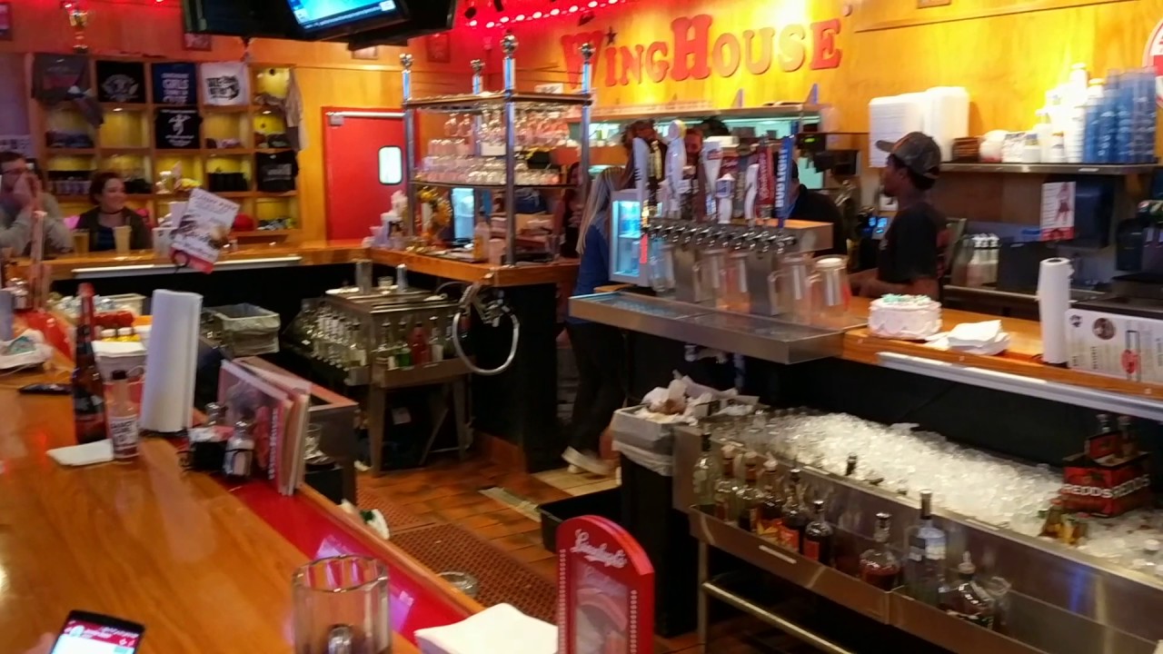 Winghouse Waitress Birthday - YouTube