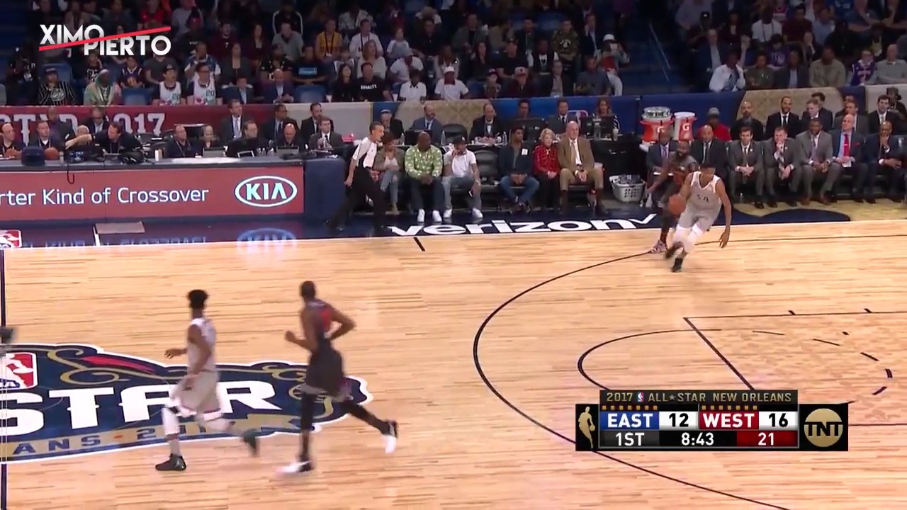 Giannis Antetokounmpo Windmill Dunk - YouTube