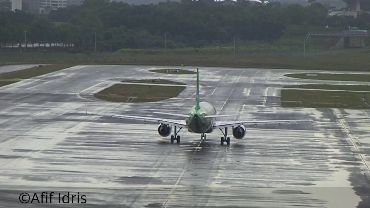 A320 single engine taxi at klia2 - YouTube