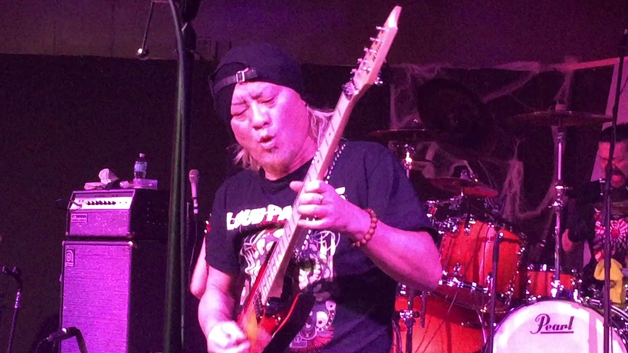 Loudness -"Heavy Chains"(Akira Takasaki Guitar Solo:Live)10/16/15 - YouTube