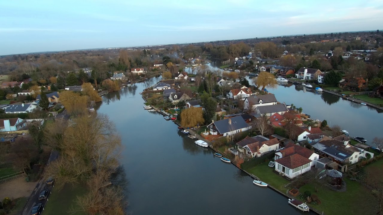 Thames in Shepperton aerial view - YouTube