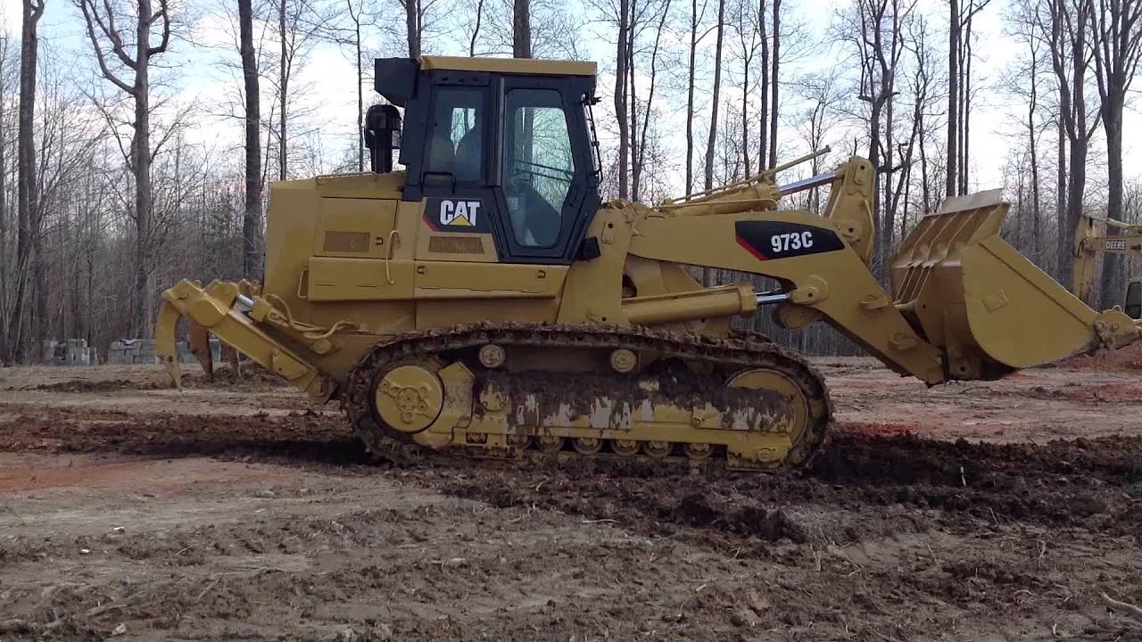2008 CAT 973C Crawler Loader w/ripper - YouTube