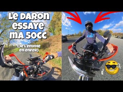 Le daron essaye ma 50CC (il a du mal...) - YouTube