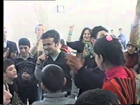 Yawa Ceyhun qardawim menim..sadece onun bele oxumagi menim tuklerimi biz biz edir((((