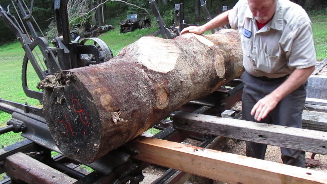 Loading a Log on the SAWMILL and stuff #450 - YouTube
