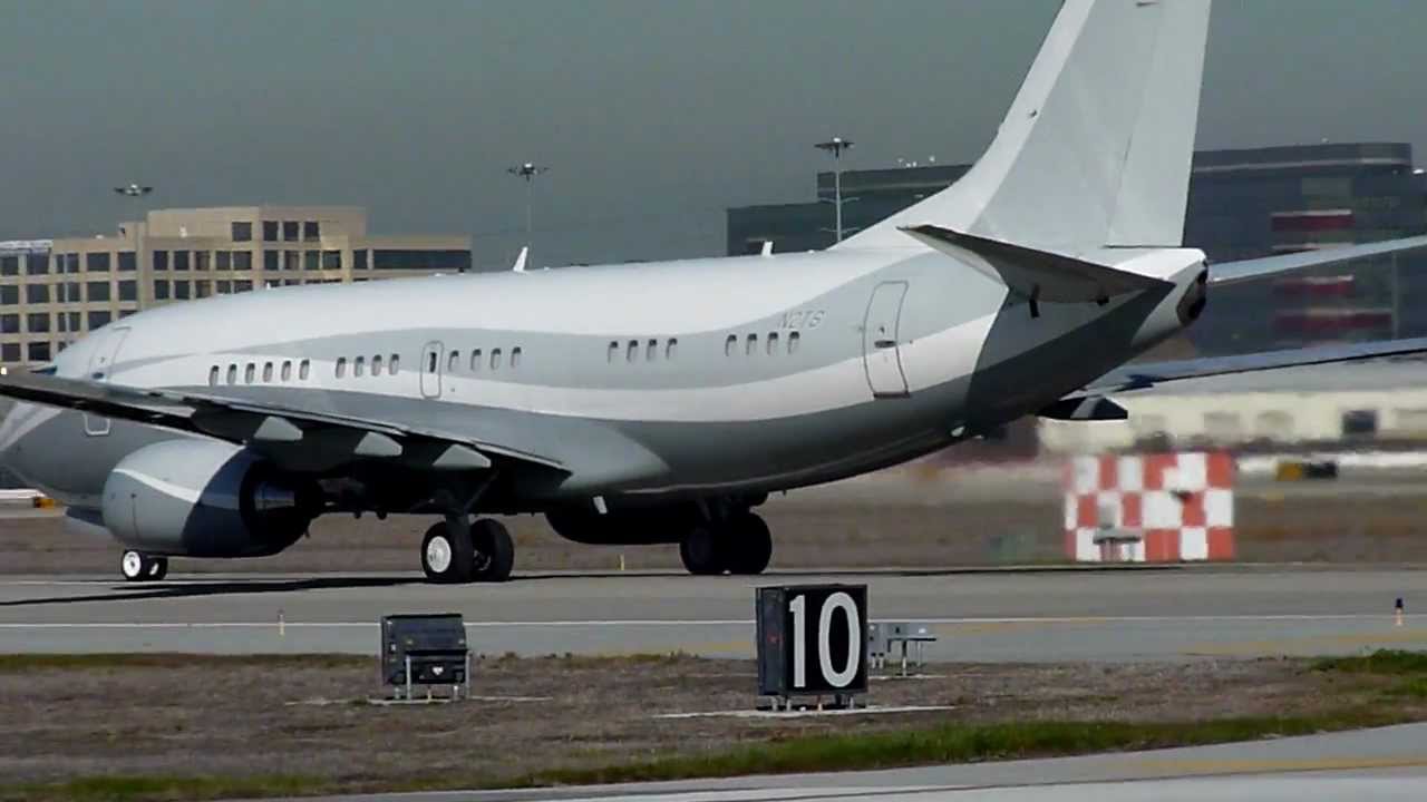 HD Boeing BBJ 737-700 [N2TS] Takes Off at San Jose International ...