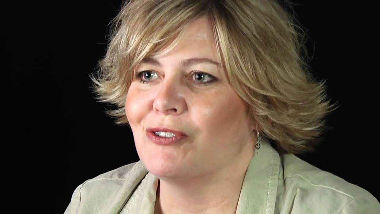 Cryer's Cross - Lisa McMann's newest! - YouTube