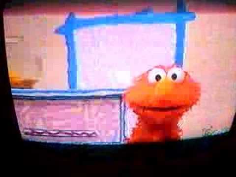 elmo loves bananas 2 - YouTube