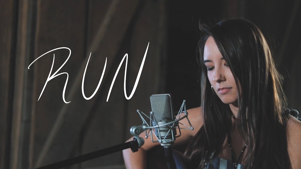 "Run" by George Strait (Acoustic Cover - Jessa) - YouTube