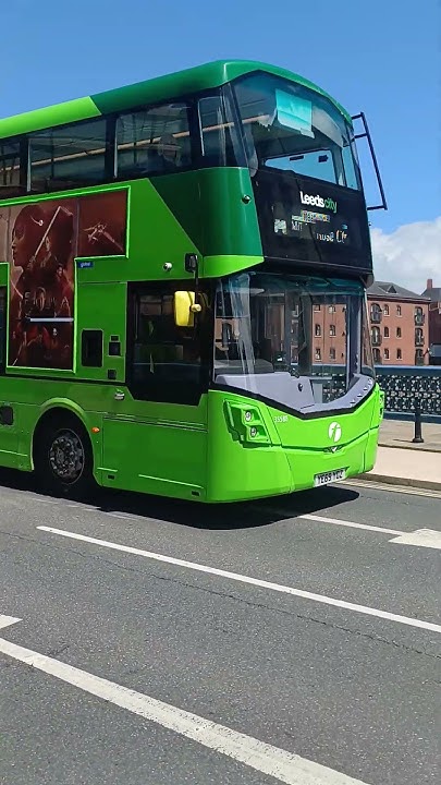 Leeds City Centre 3A Bus - YouTube