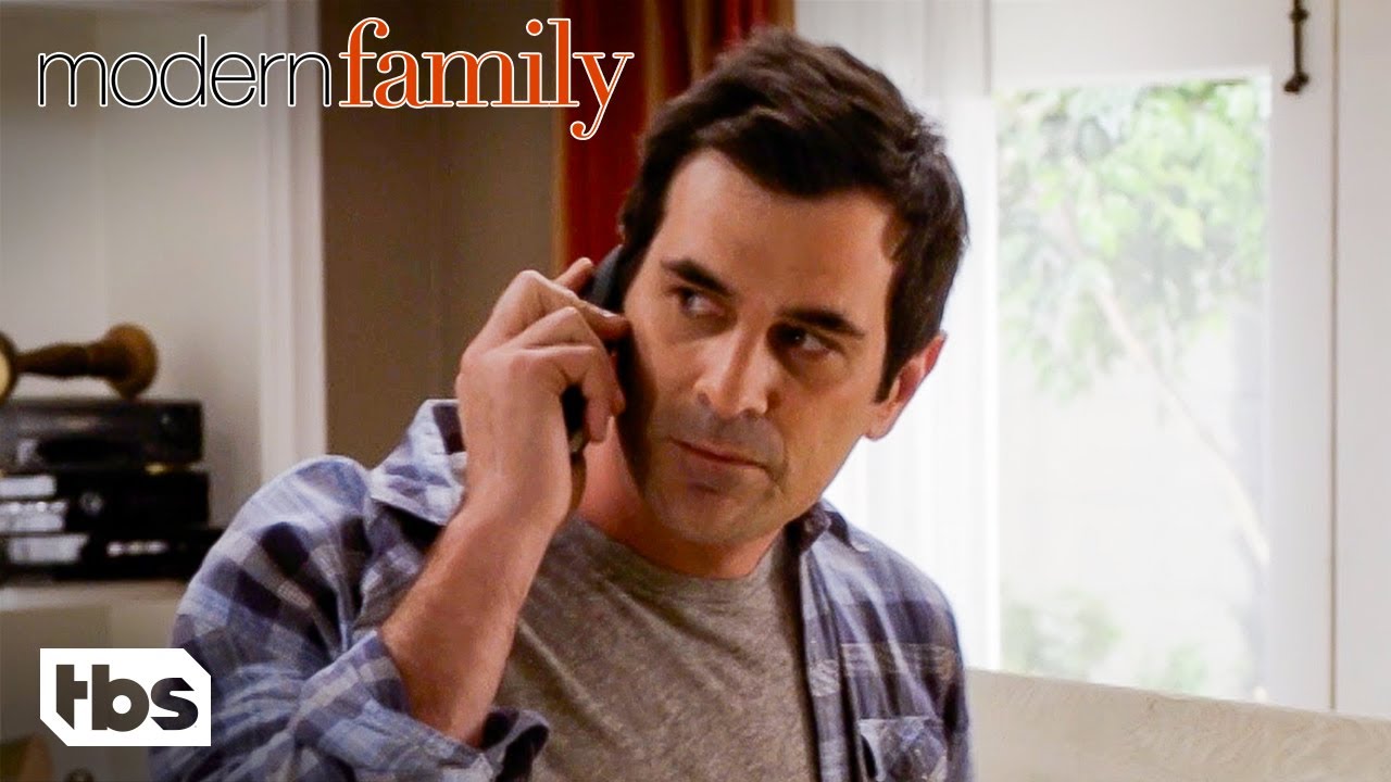 An Earthquake Causes Chaos for the Dunphys (Clip) | Modern Family | TBS ...