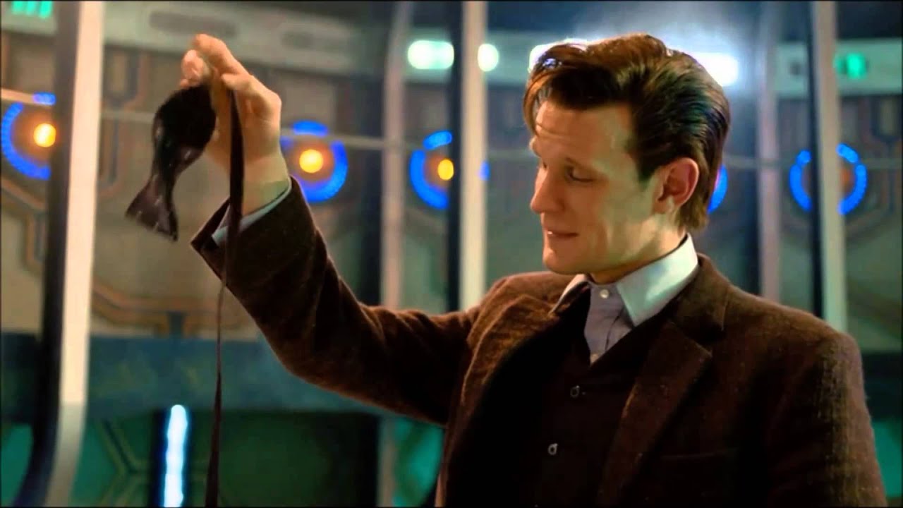 The Doctor dropping his bow tie - YouTube