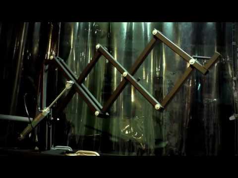 Pneumatic Scissor Mech for Halloween Props - YouTube