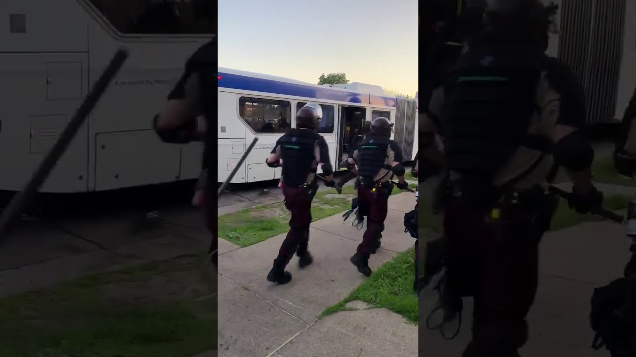 5th Precinct in Minneapolis (05/30/2020) - YouTube