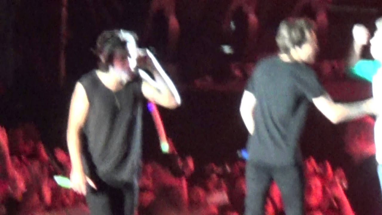 One Direction - WWA Tour - Buenos Aires 03-05-2014 - YouTube