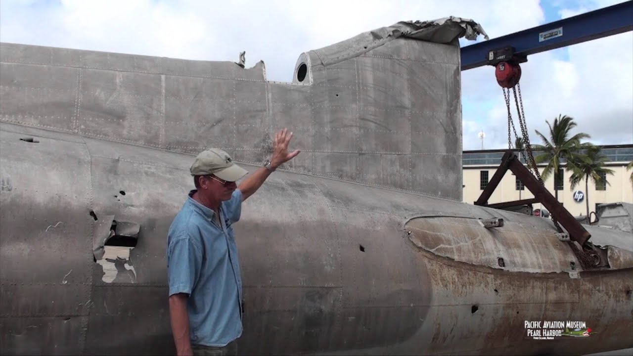 B-17 Situation Report: Amazing Luck Under Fire - YouTube