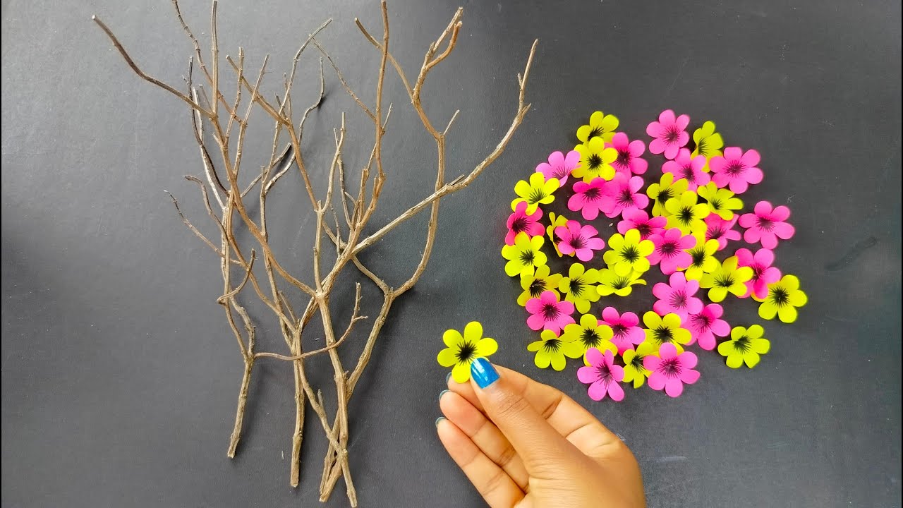 Old tree branches decoration ideas|| Diy craft|| Paper flower ...
