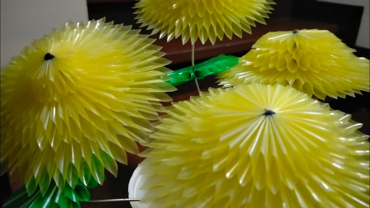 DIY FLOWERS MADE OF DRINKING STRAW - YouTube