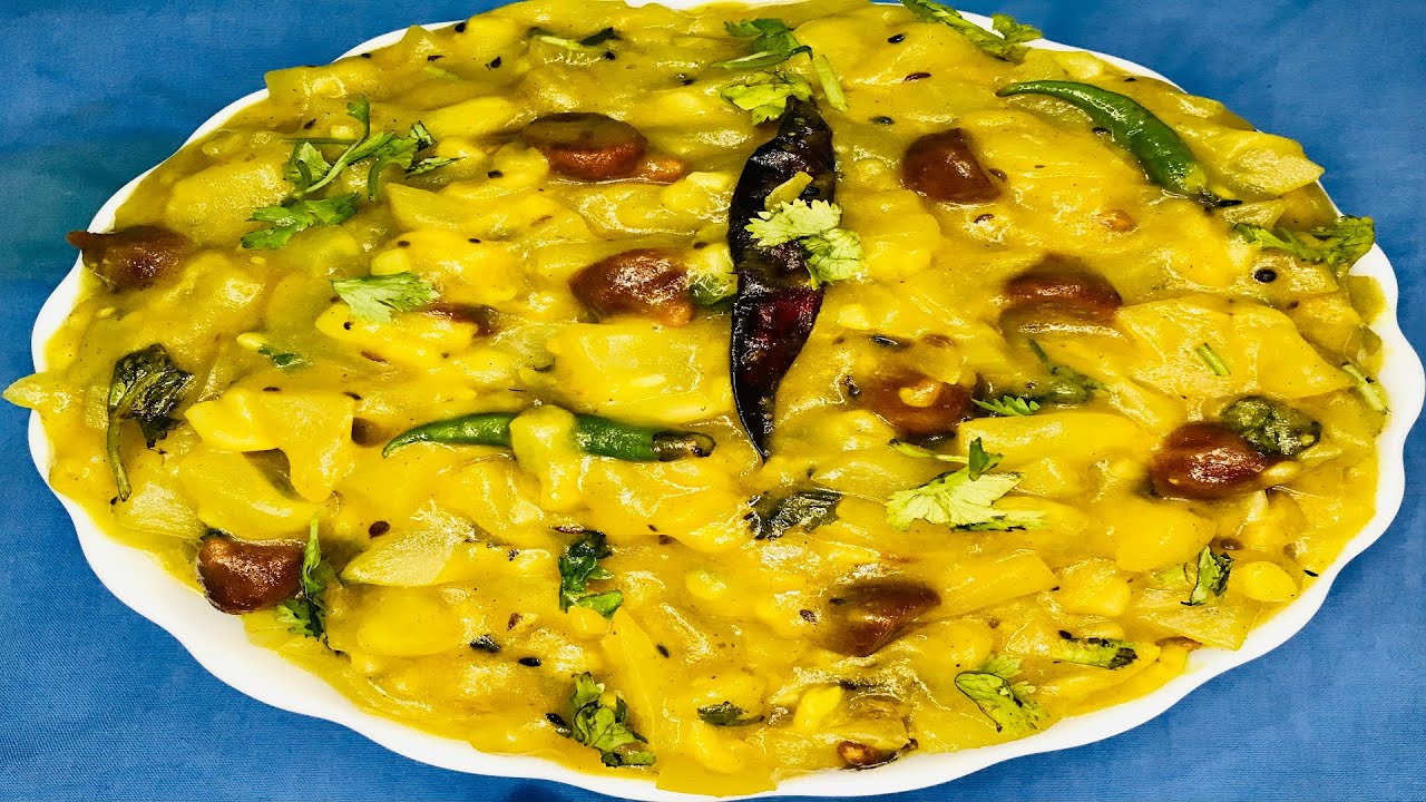 Lau Ghonto Dal Bori Diye | Tasty Bottle Gourd Curry With Dal Bori ...