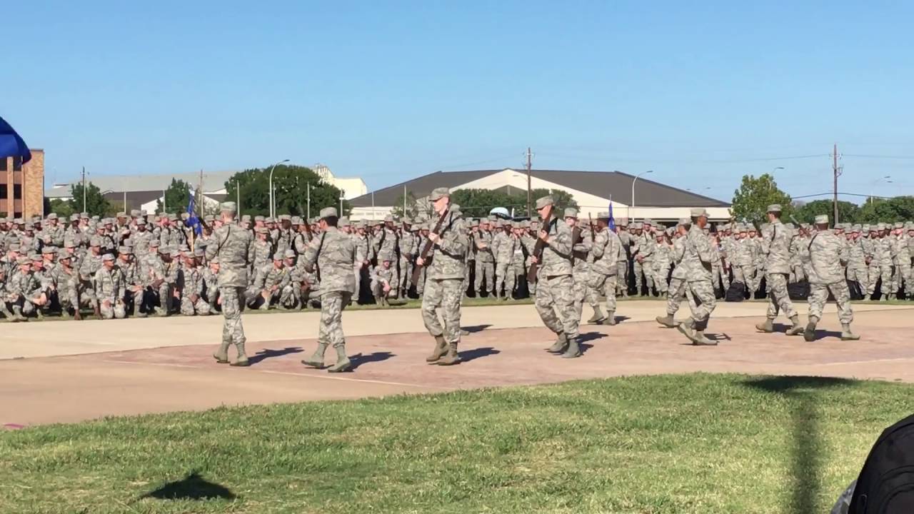 TRS 364 Sheppard AFB Drill Down Competition Champions - YouTube