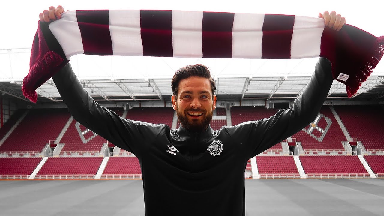 CRAIG GORDON RETURNS TO HEARTS!!! | Hearts Roundup - YouTube