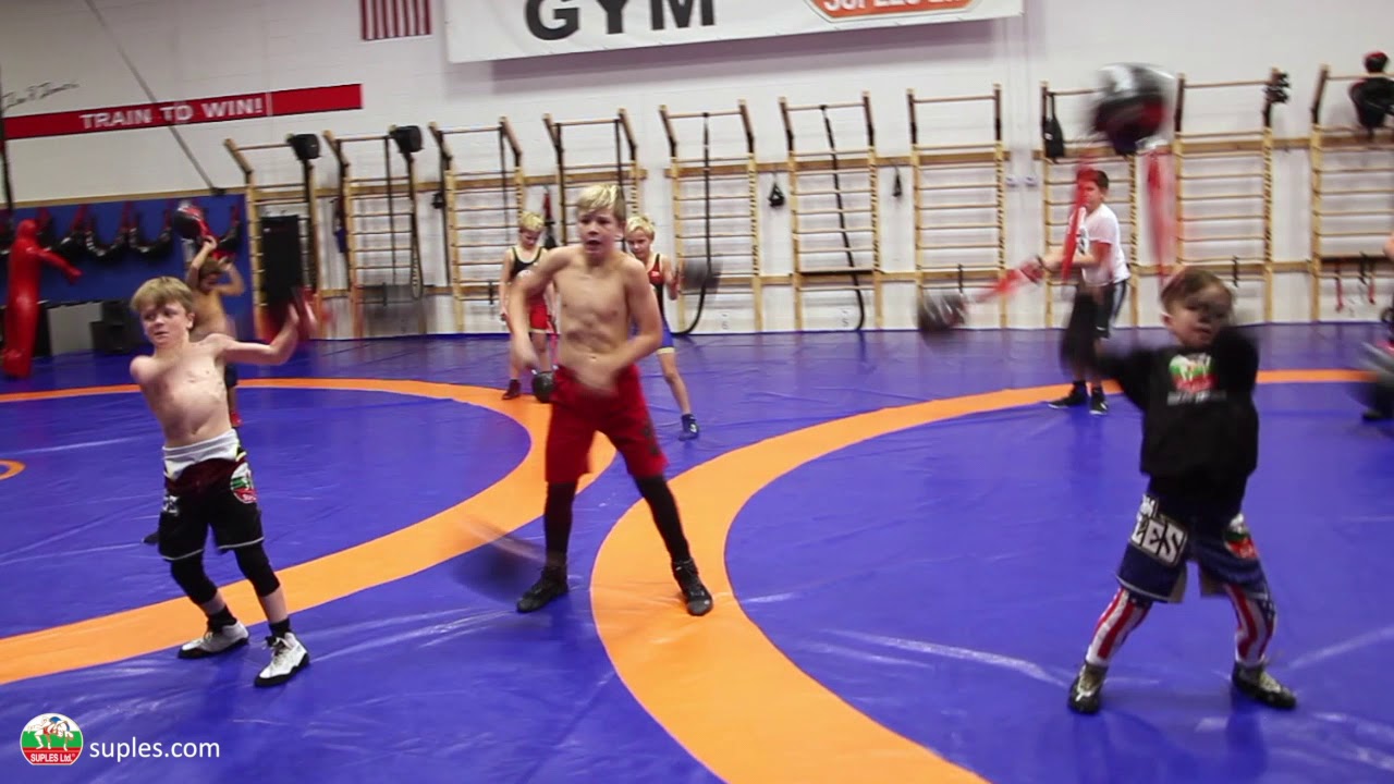Functional Group Training for Kids using the Suples Ball - YouTube
