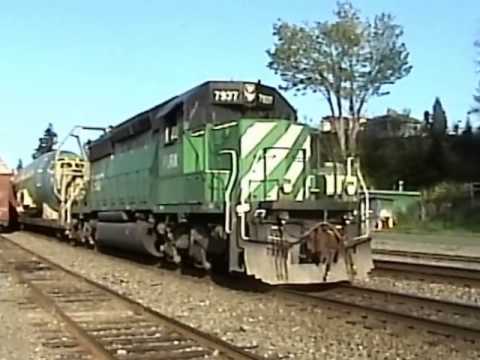 MUK - FURX 7937 - EMD SD40-2 At Mukilteo Washington - YouTube