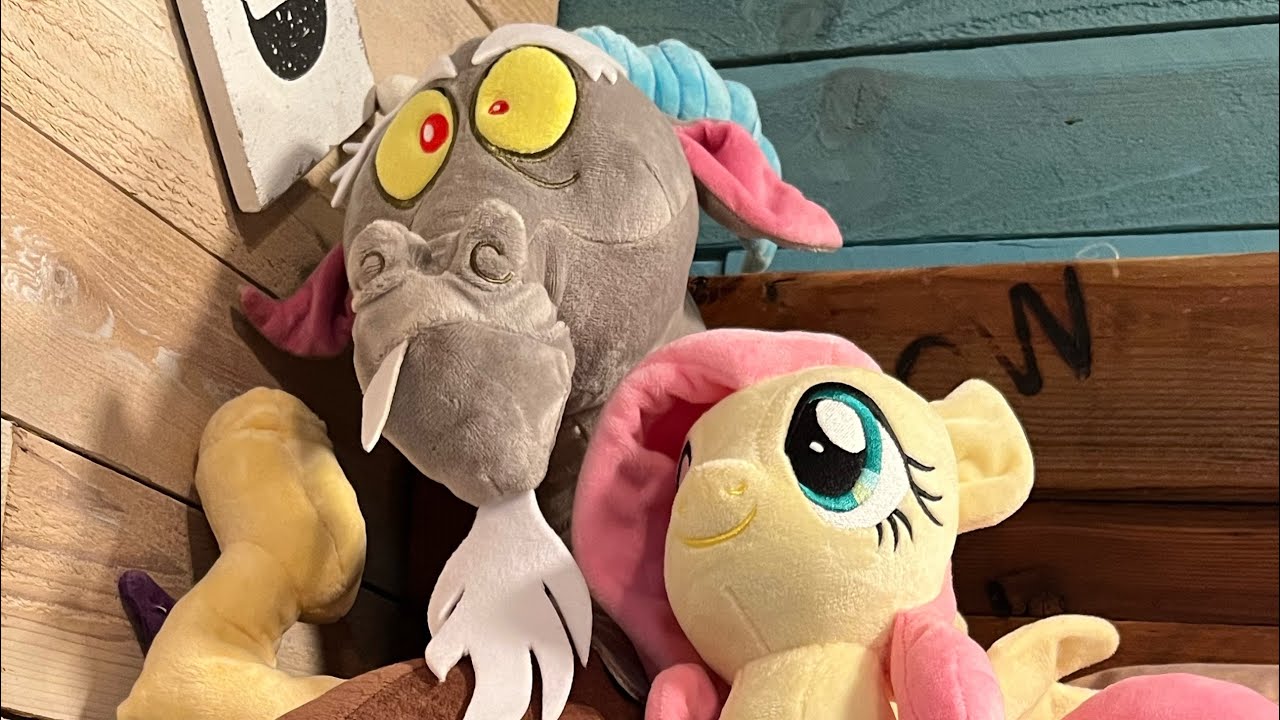 Discord plush review - YouTube