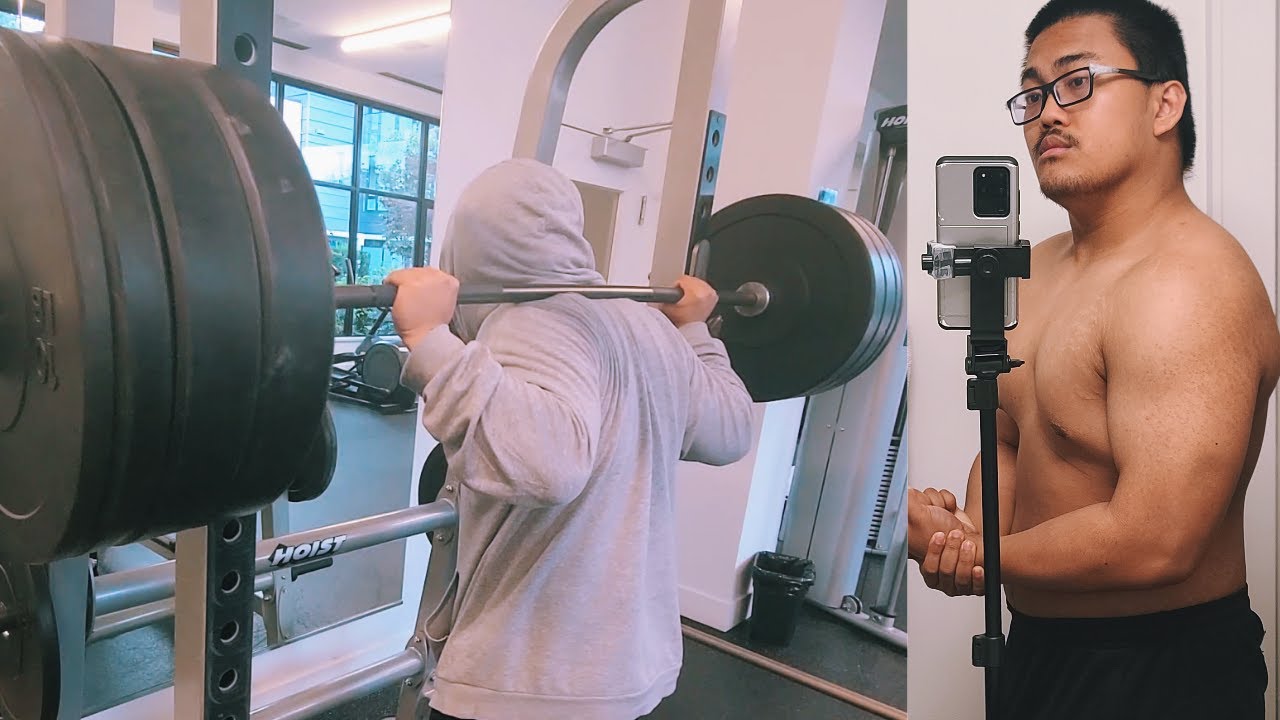 GO GYM DAY 14: THE WORST SQUATING FORM EVER? - YouTube