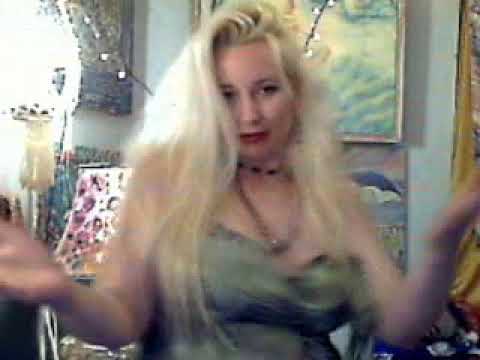 ISLIFE~1THIS IS ME LADYKASHMIR IN THE BEGINNG OF MY CREATING DANCING VIDEOS FOR YOU