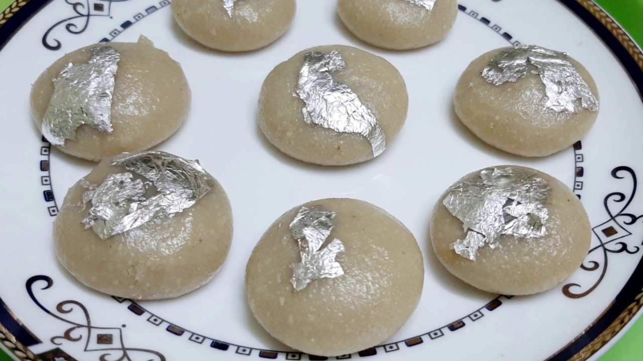 Sweet Kaju Peda काजू बर्फी Recipe | बिना गैस के यह मिठाई बनाना सीखे ...