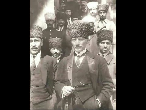 Zülfü Livaneli Nazım Hikmet'in Mustafa Kemal Atatürk için yazdığı şiiri okuyor