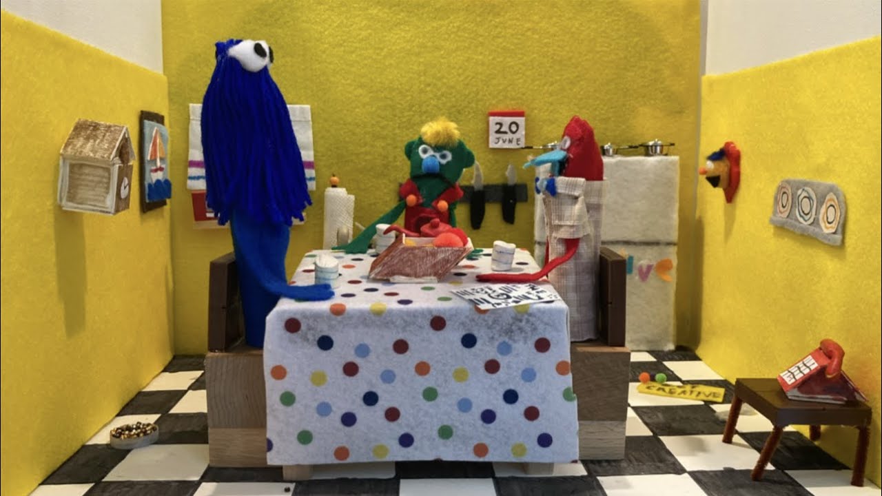 Don't Hug Me I'm Scared 6.5 (Puppetry) - YouTube