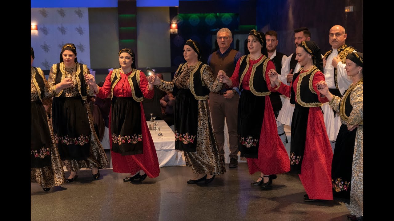 ΕΜΠΑ ΚΡΥΣΤΑΛΛΩ ΣΤΟ ΧΟΡΟ ΣΥΡΤΟΣ Δ.ΜΠΕΚΙΟΥ Π.ΚΟΤΡΩΤΣΟΣ - YouTube