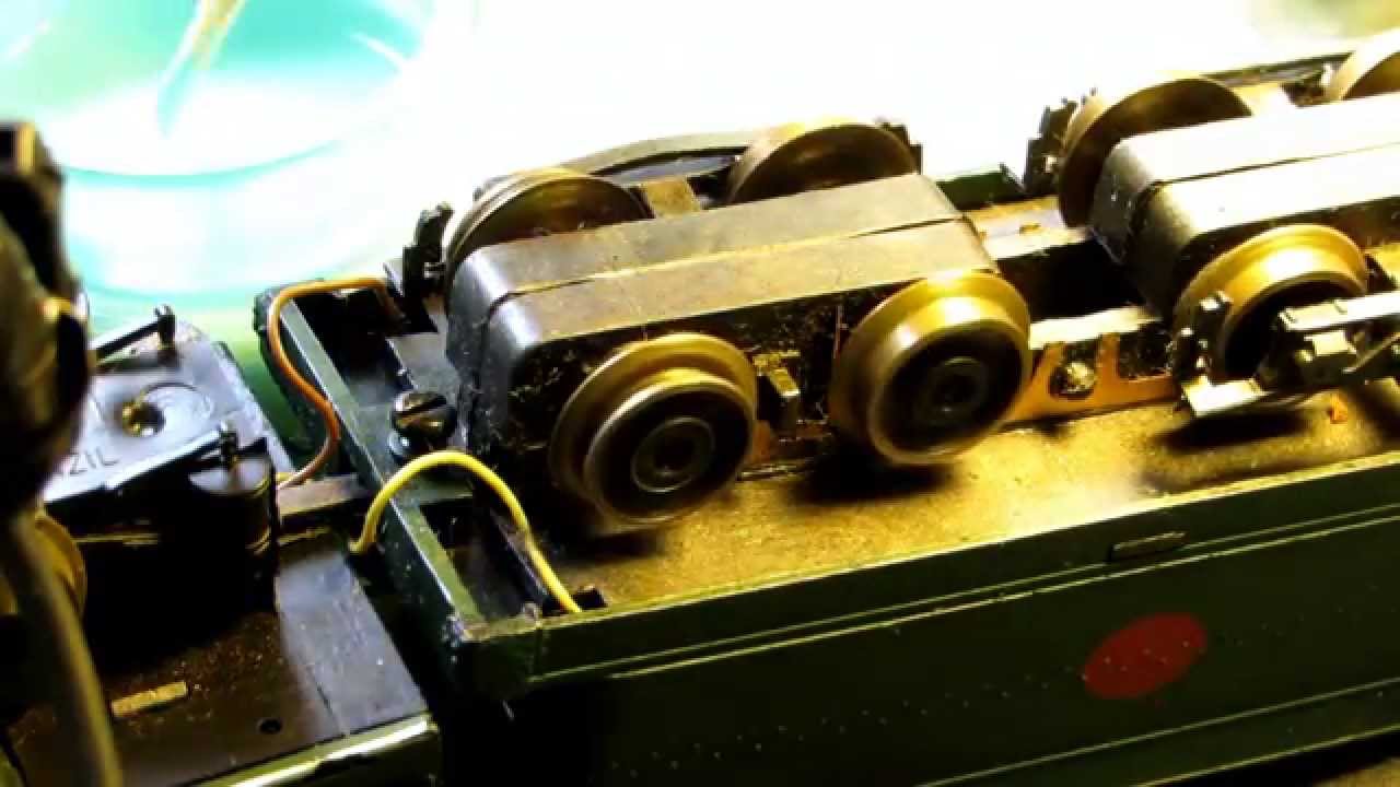 Bullfrog Snot - YouTube