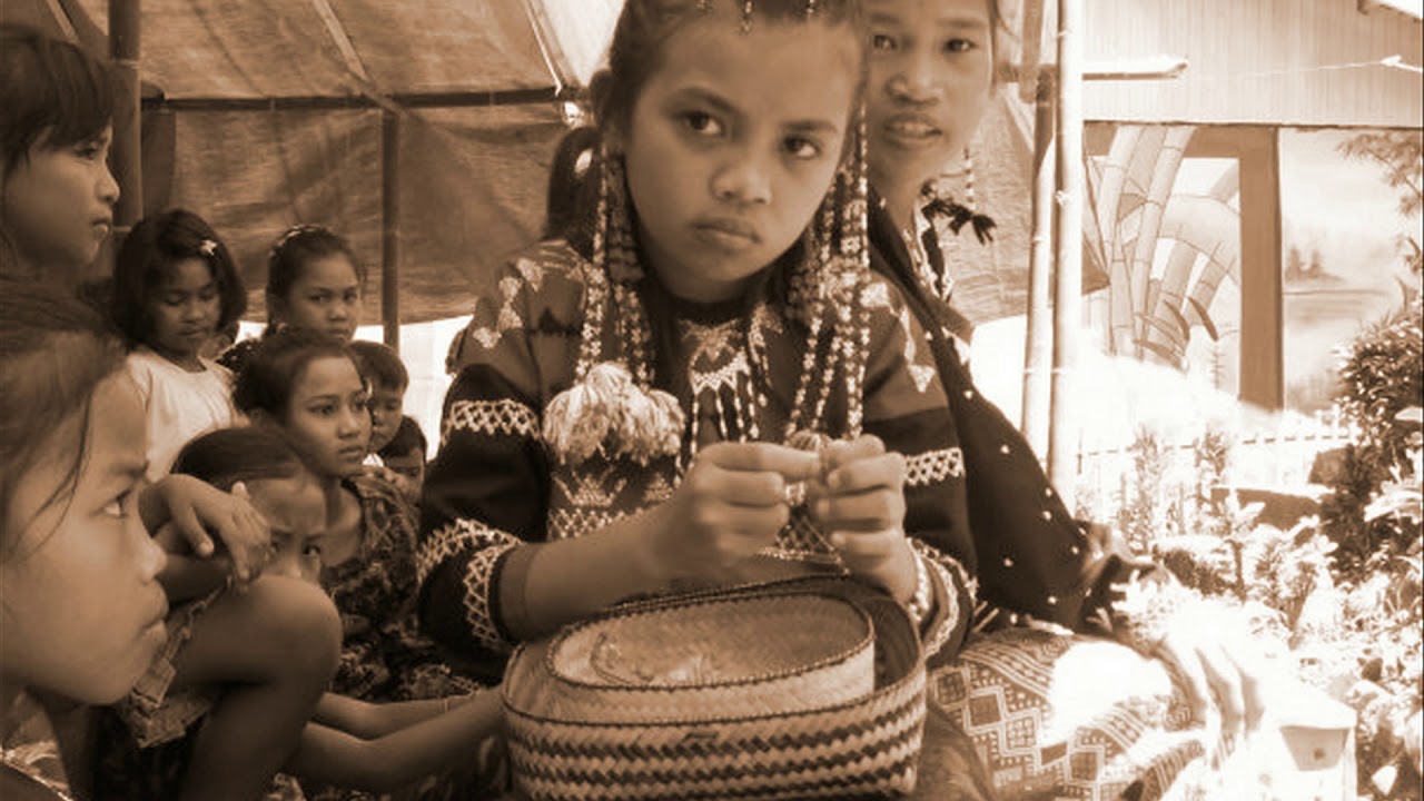 Garbo ko, Tribo Ako (Ang Kaduyog) - YouTube