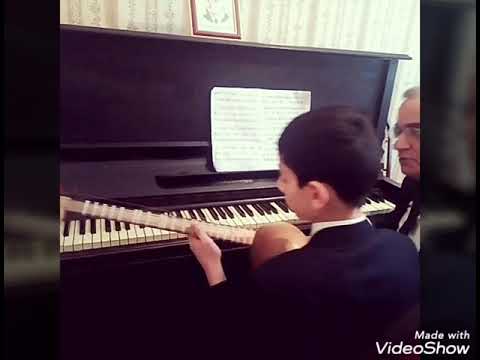 Tar muellimi Eliyev Ramiz muellimin sinfinde aciq ders