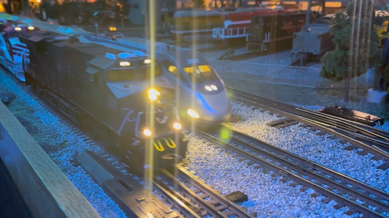 Running Trains During My 2022 Layout Open House - YouTube