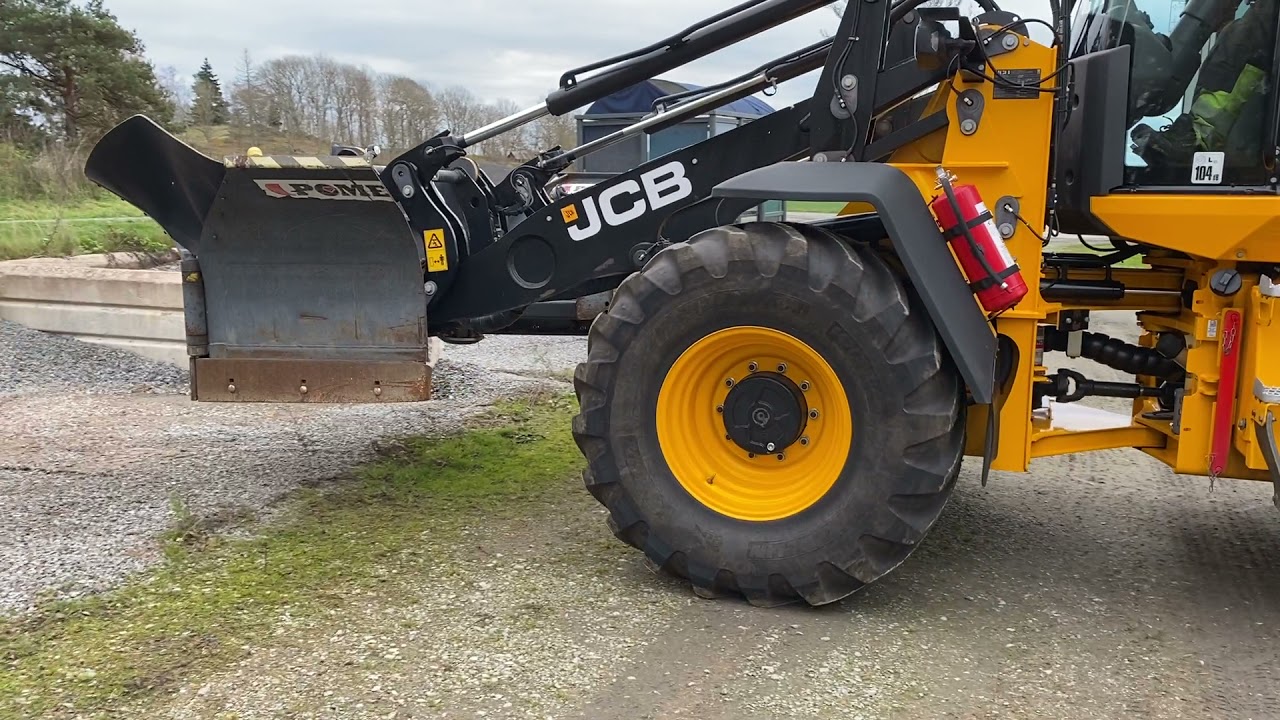 JCB 413S Nordic Edition - YouTube