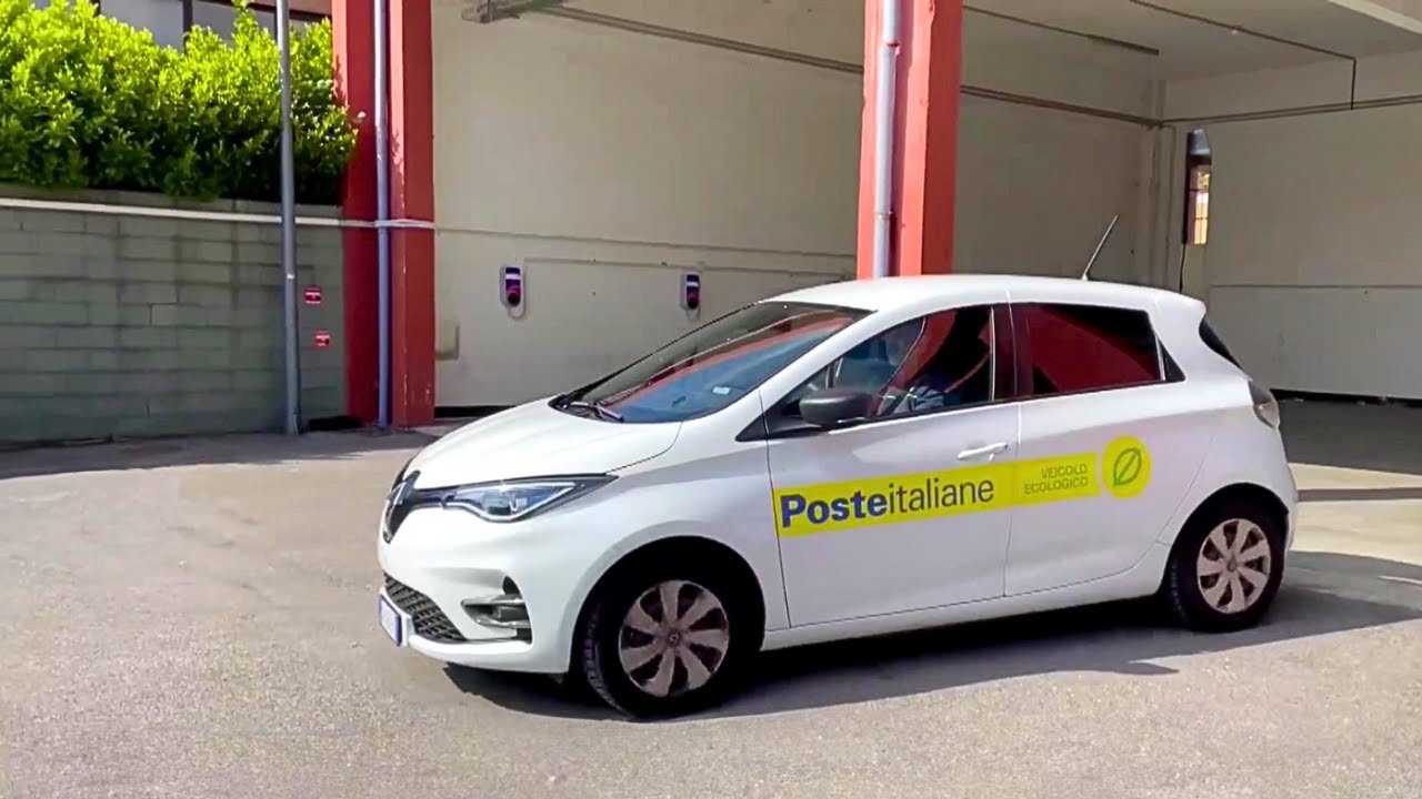 Le auto elettriche in dotazione ai portalettere di Poste Italiane - YouTube