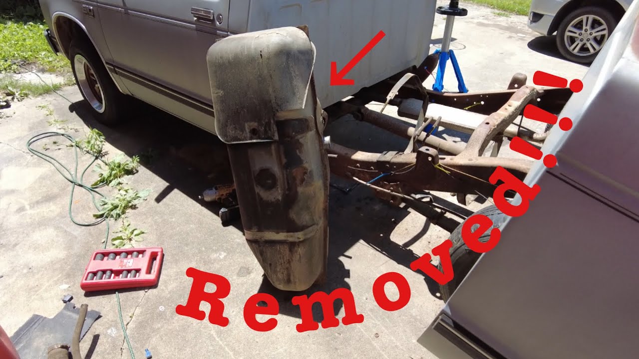 1985 Chevy S10 gas tank removal. - YouTube