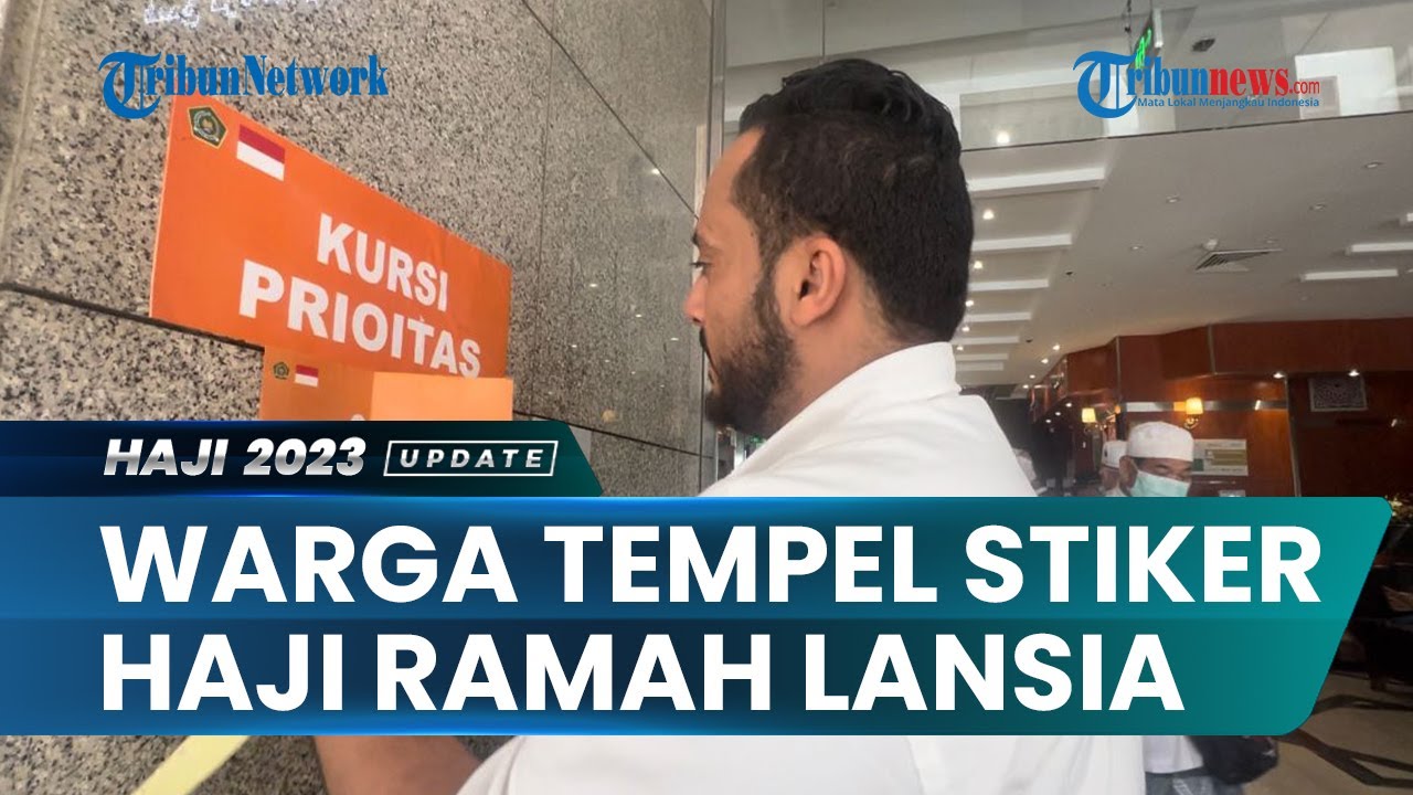Warga Arab Saudi dan Duty Manager Hotel di Madinah Ikut Tempel Stiker ...