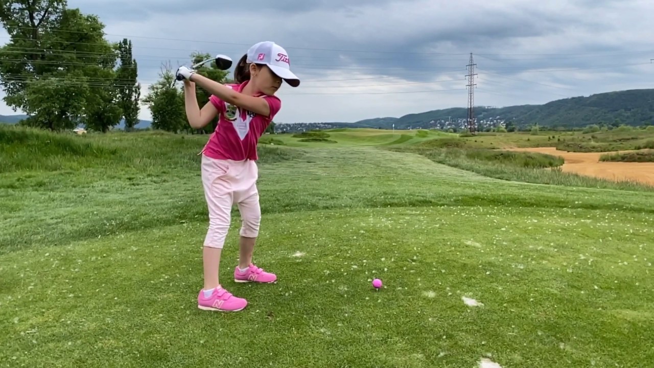 My slow motion golf swings 🏌🏼‍♀️🔛 - YouTube